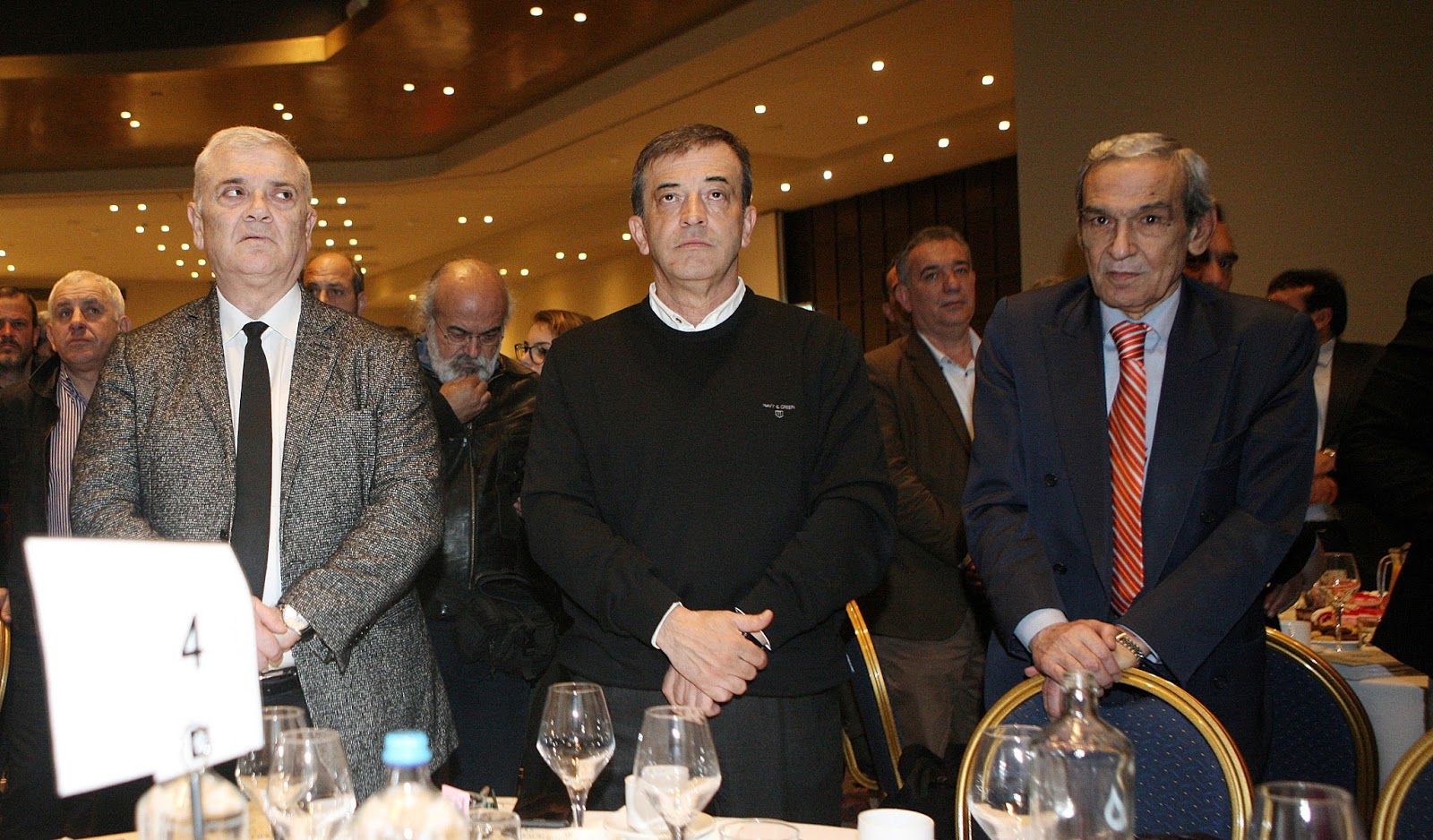 KarpetShow.gr - Το πρωτάθλημα της ανησυχίας