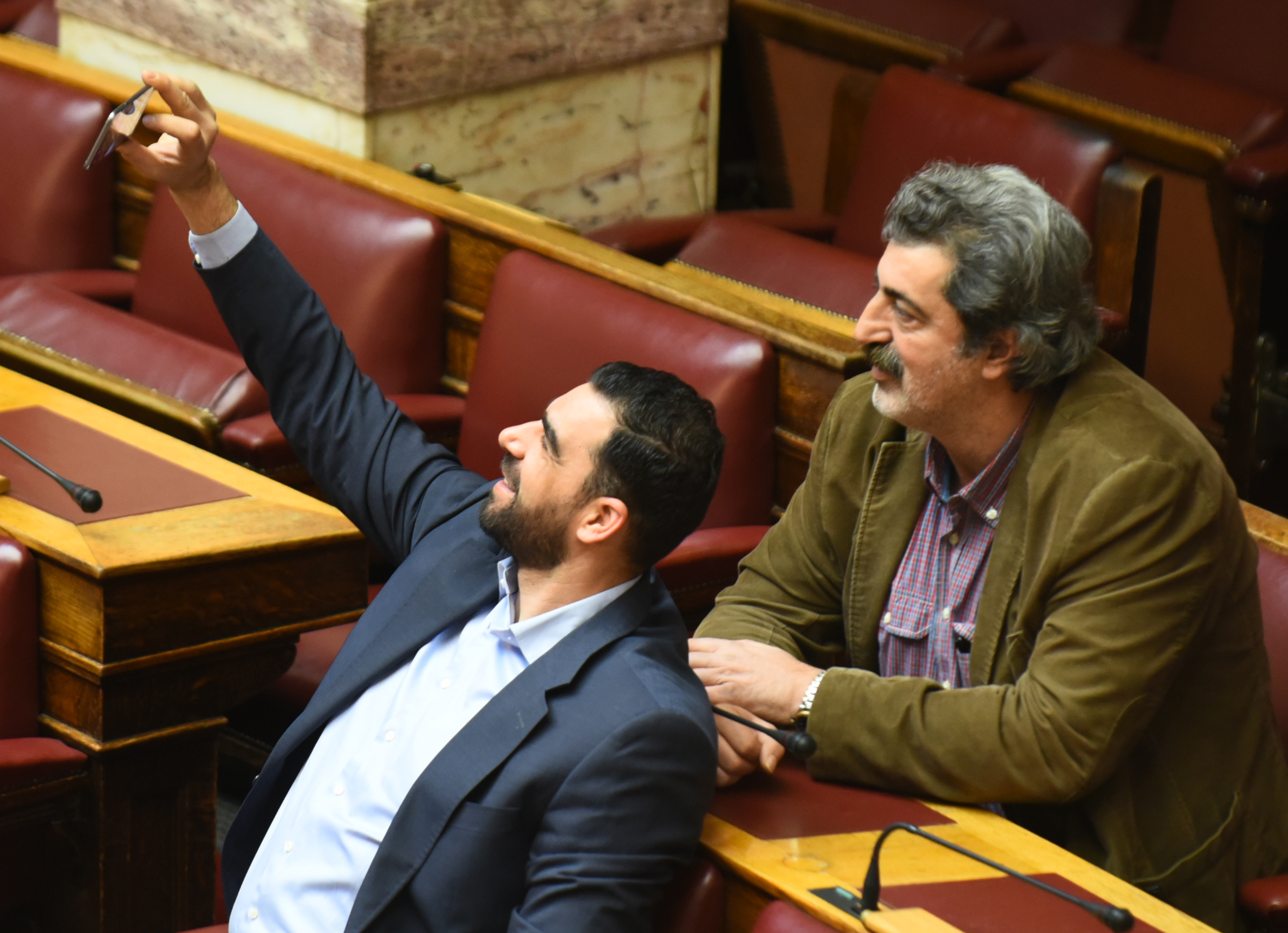 KarpetShow.gr - Ο Πολάκης, ένας κακός ηθοποιός...